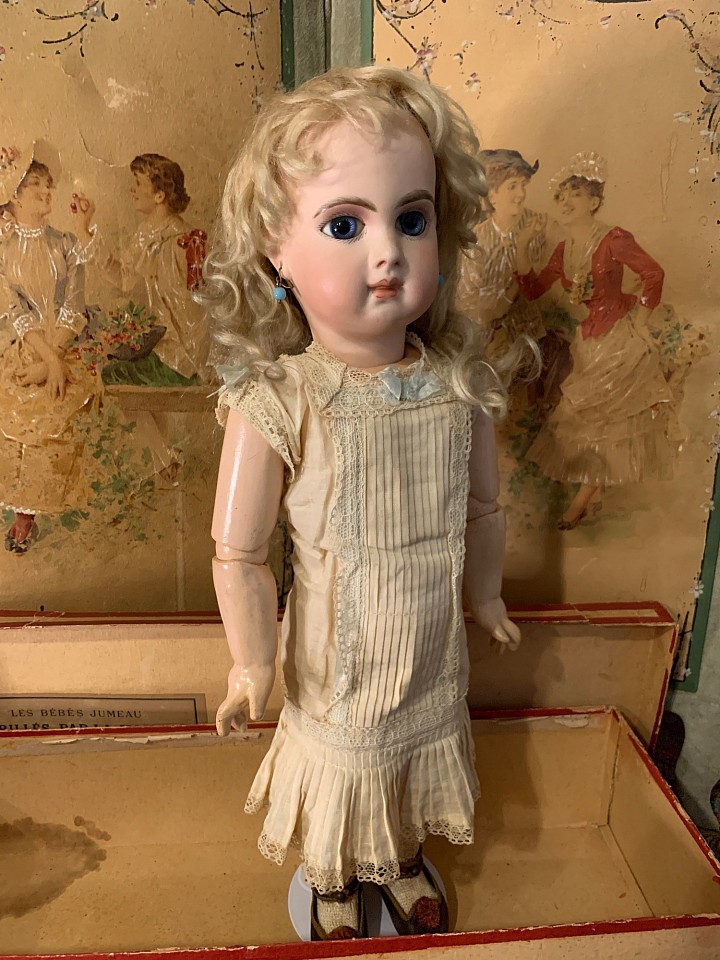 Doll's Accessories of any size, any type and any age Doll's Accessories of any size, any type and any age